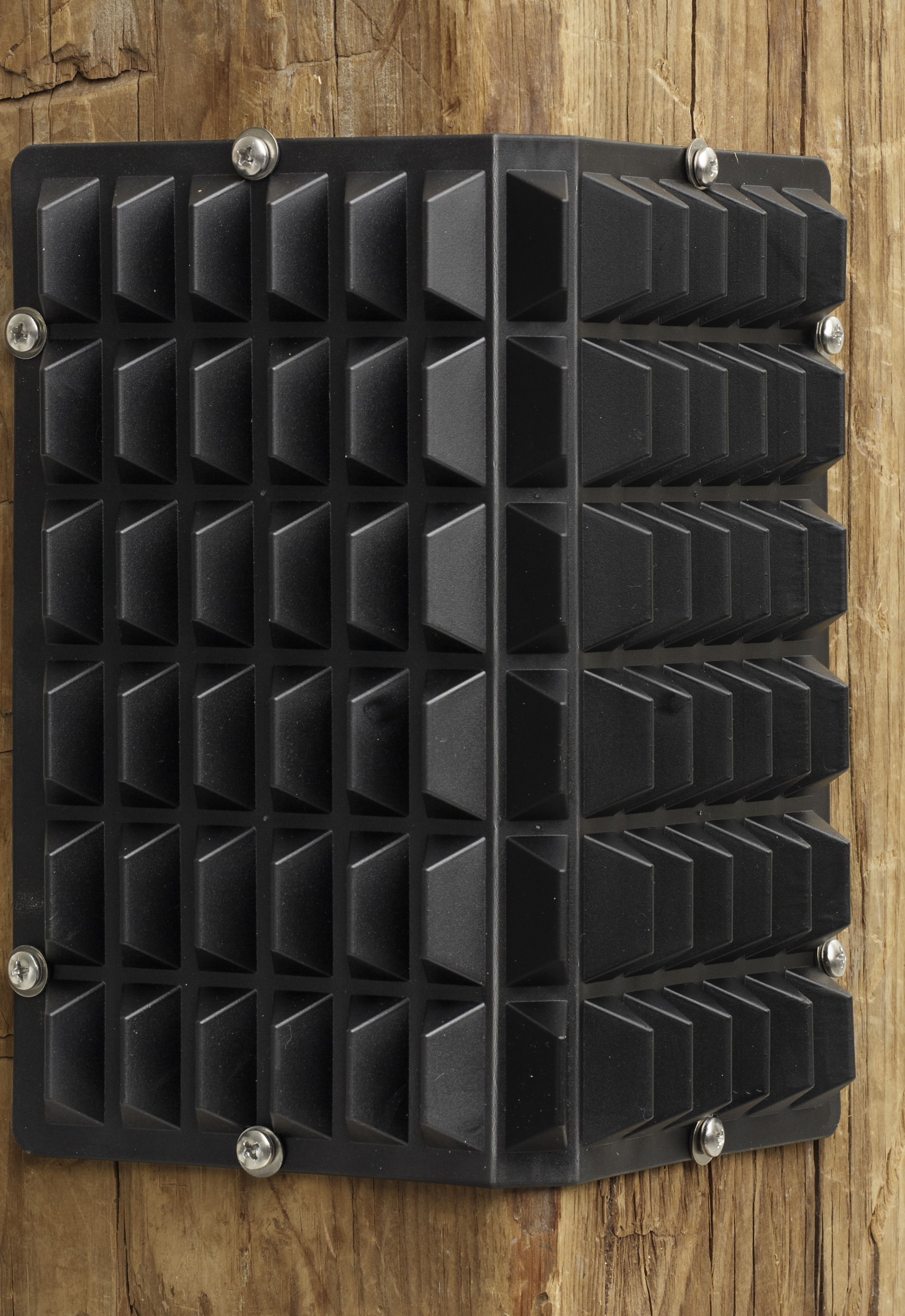 Equi-Essentials Stall Corner Scratcher 3 Pack - Black - Equi-Essentials ...